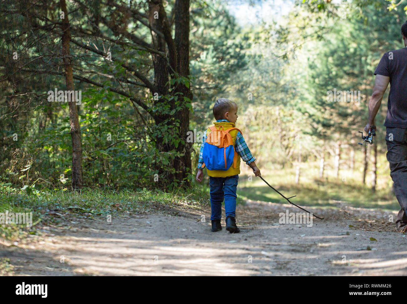 Man go fishing with a boy hi-res stock photography and images - Alamy