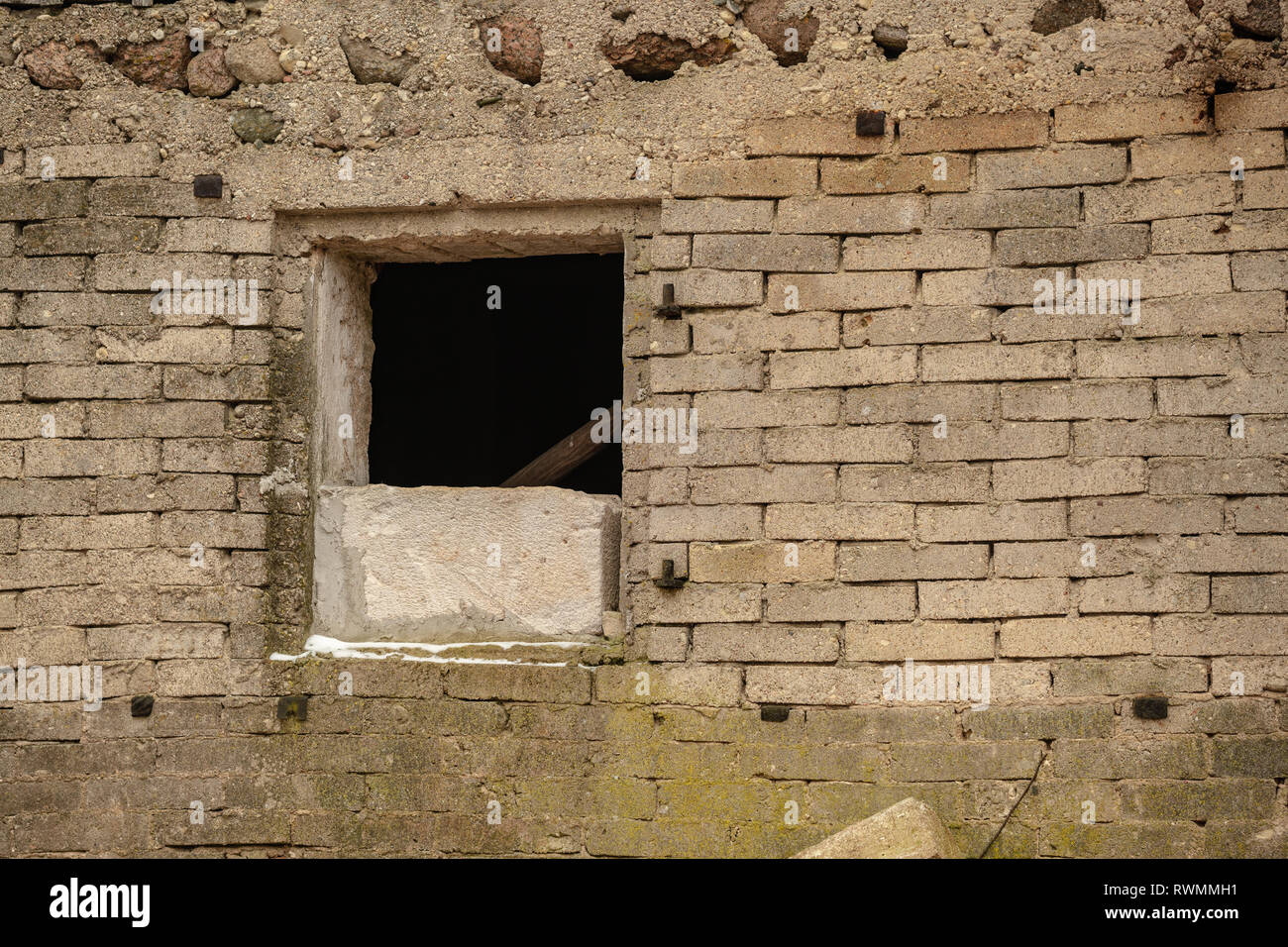 old brick wall in countryside. background texture Stock Photo - Alamy
