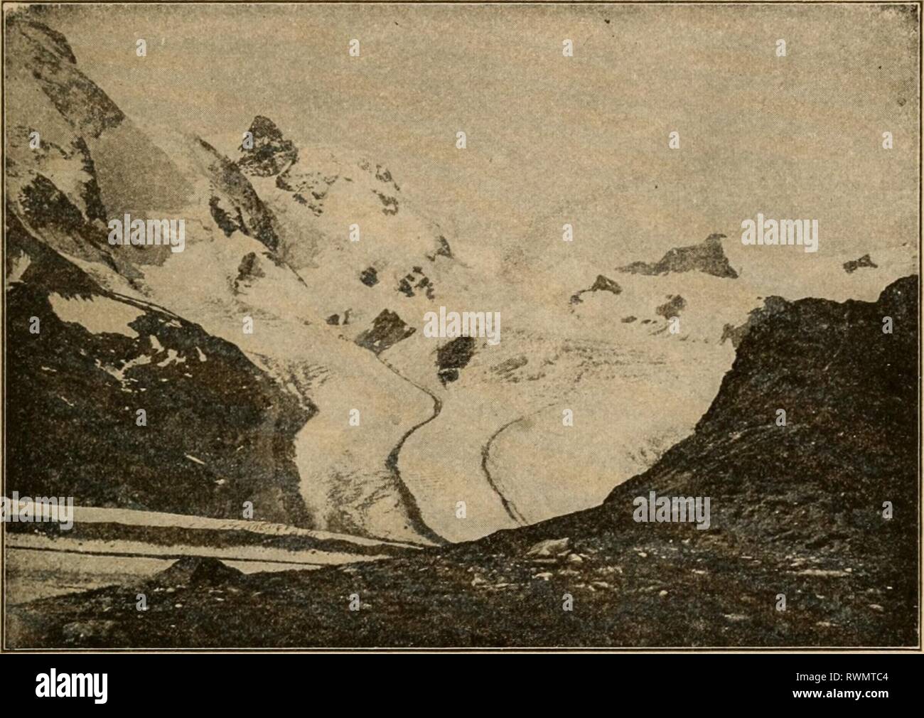 11 thousand feet hi-res stock photography and images - Alamy