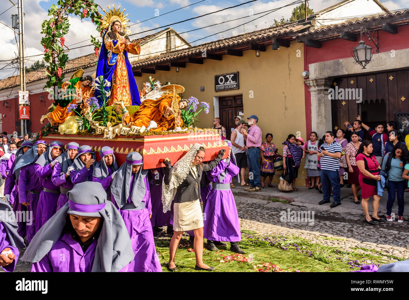 Antigua, Guatemala - February 18, 2018: Lent procession in colonial ...