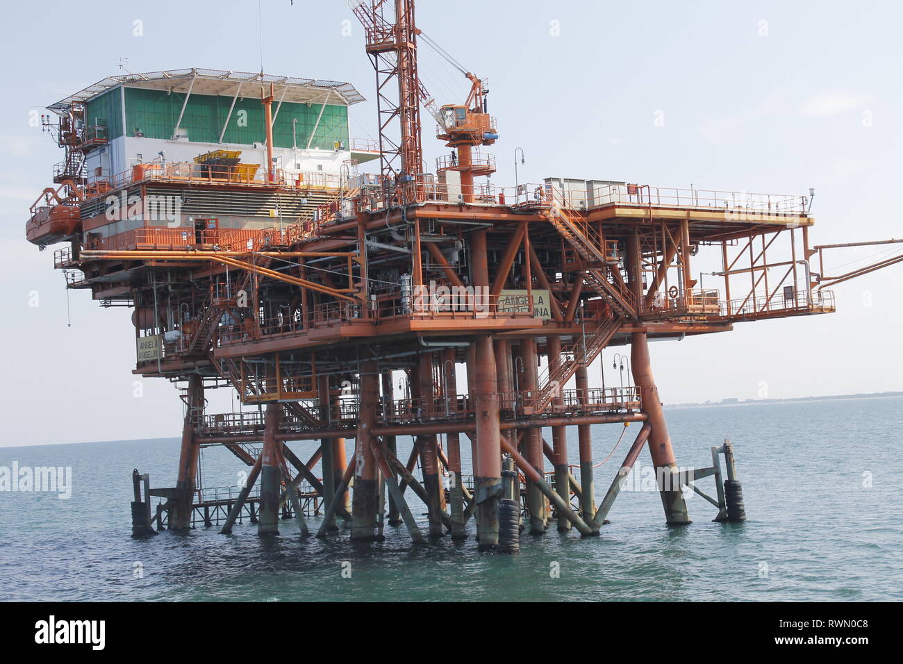 Tension leg platform hi-res stock photography and images - Alamy