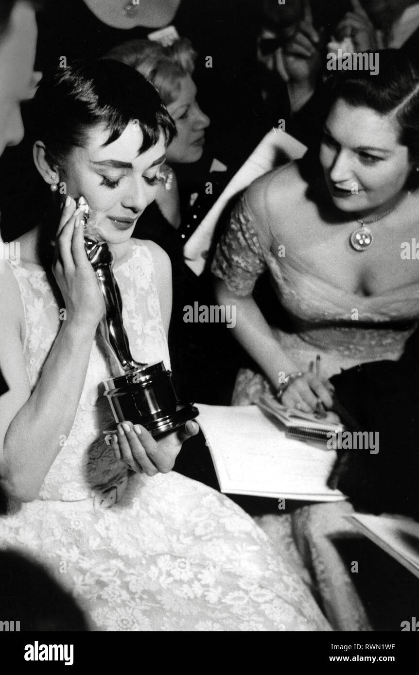 Audrey hepburn roman holiday hi-res stock photography and images - Alamy