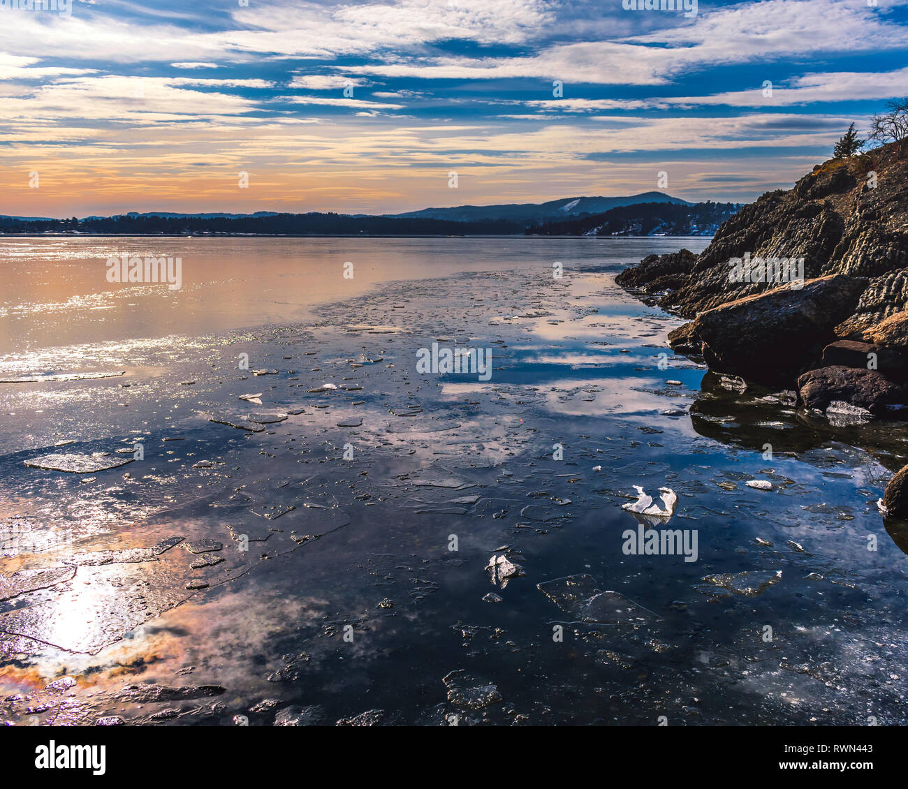 Frozen Norwegian Sea Stock Photo - Alamy