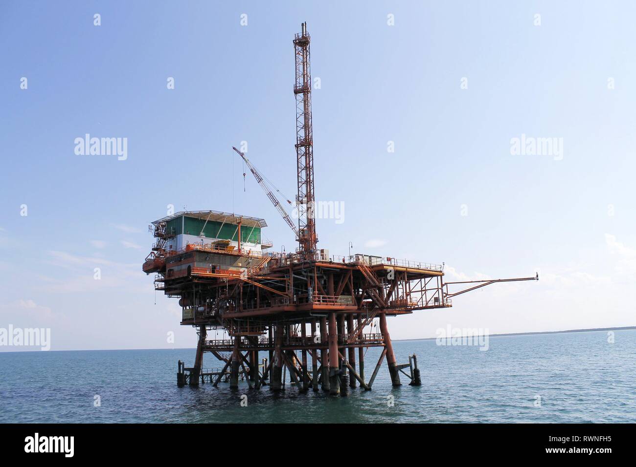 Tension leg platform hi-res stock photography and images - Alamy