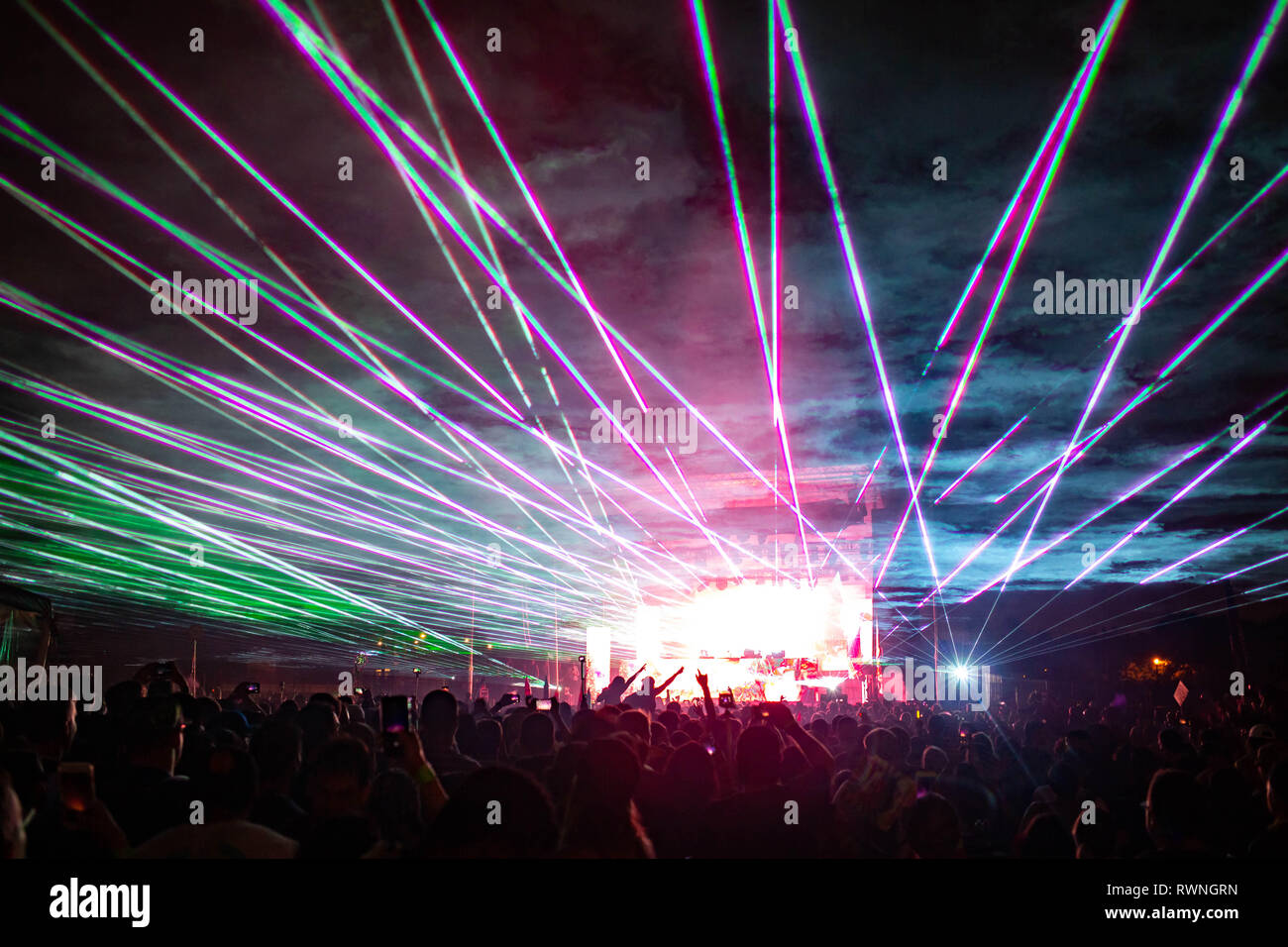 Pop smoke hi-res stock photography and images - Alamy