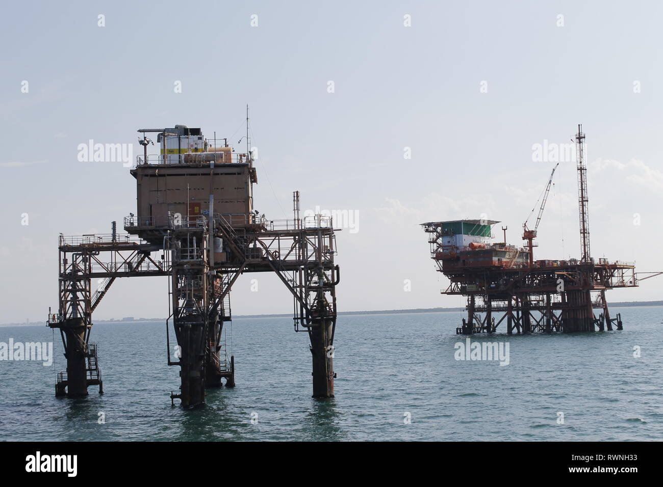 Tension leg platform hi-res stock photography and images - Alamy