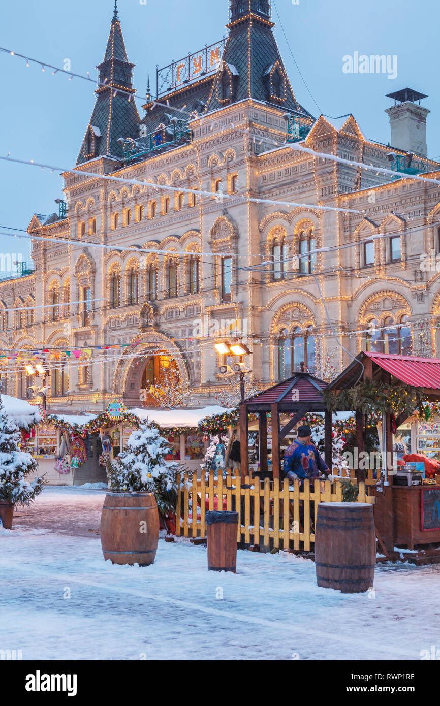 Christmas bazaar, Gum department store, Red square, Moscow, Russia ...