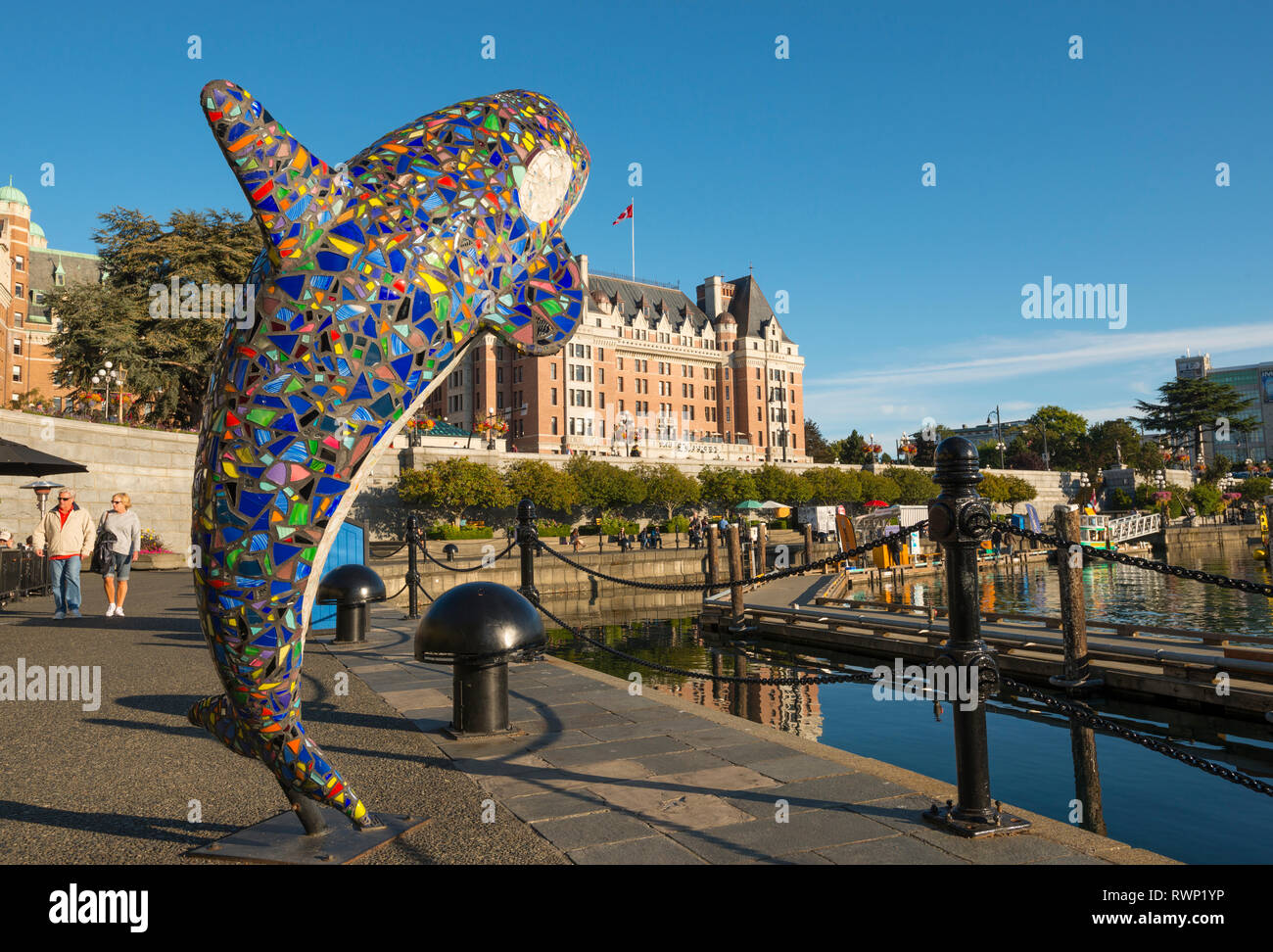 Mosiac sculptures hi-res stock photography and images - Alamy