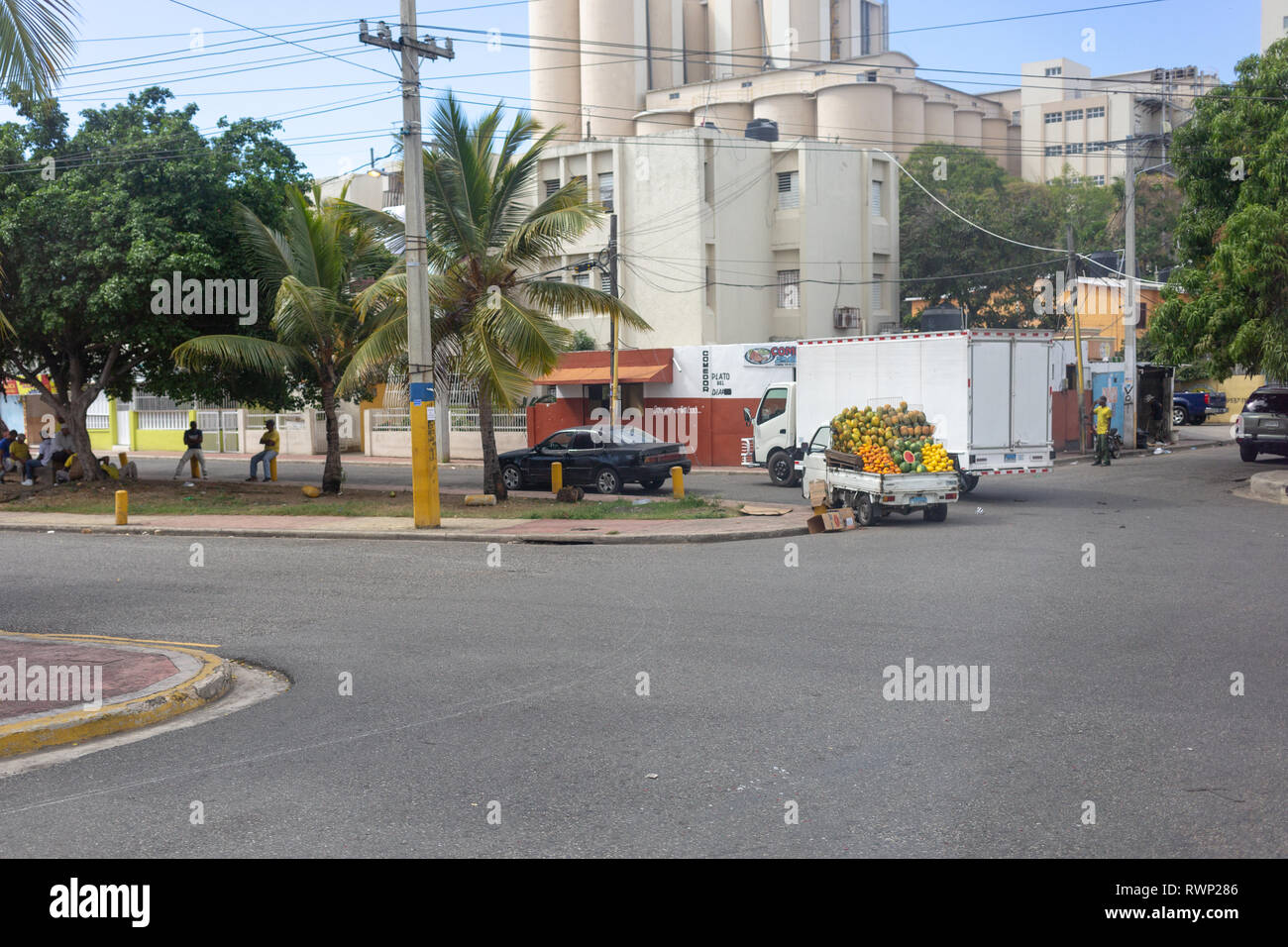 Van carrying fruit Stock Photo - Alamy