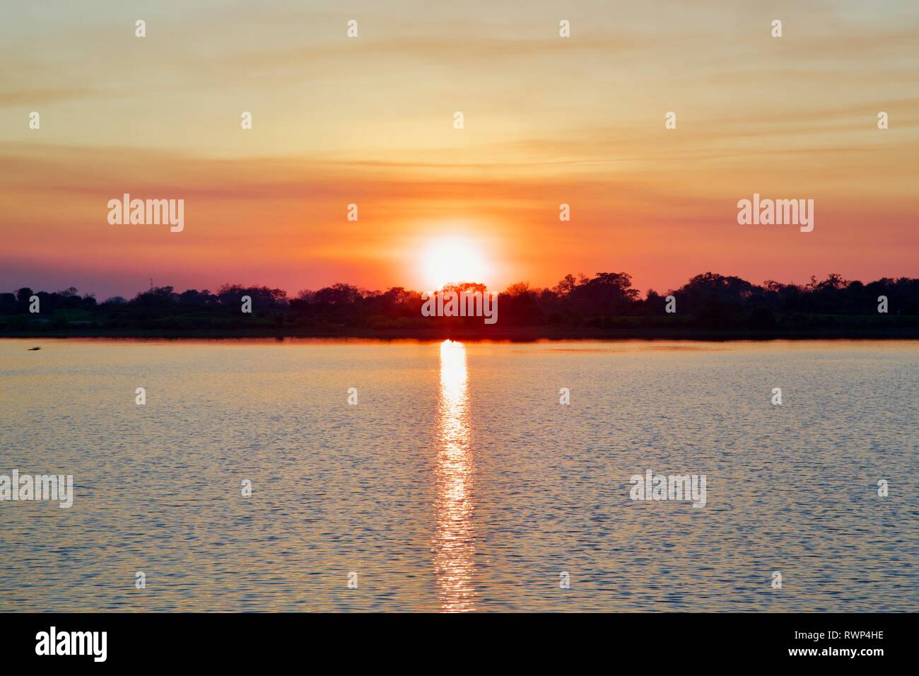 Lanscape sunset hi-res stock photography and images - Alamy