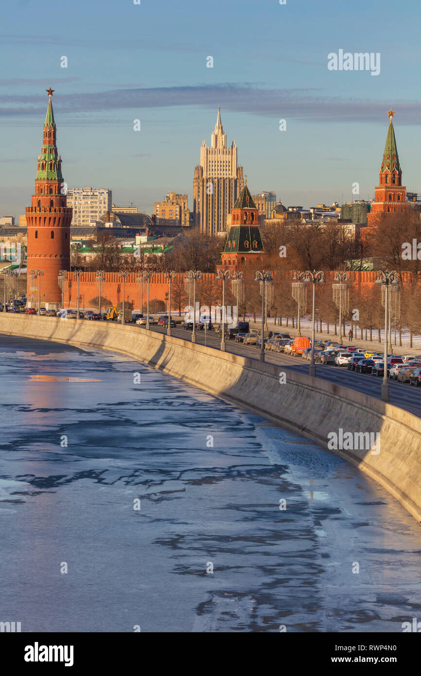 Aerial view kremlin moskva river hi-res stock photography and images ...