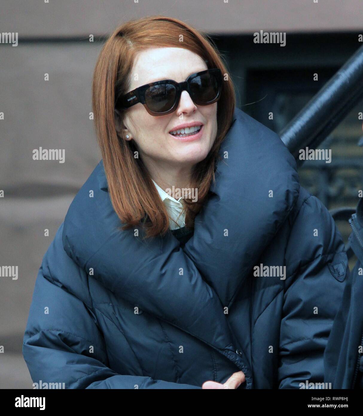 JULIANNE MOORE 2014 Photo By John Barrett/PHOTOlink Stock Photo - Alamy