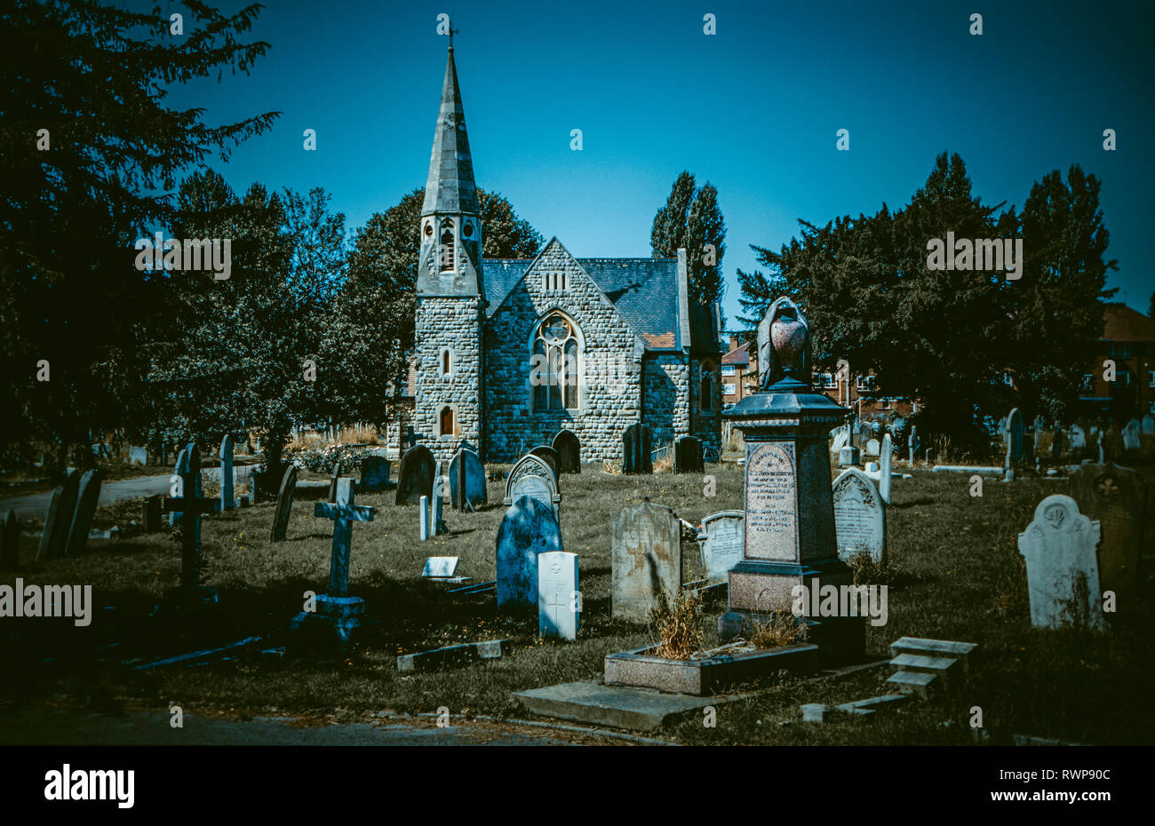 Wimbledon cemetery hi-res stock photography and images - Alamy