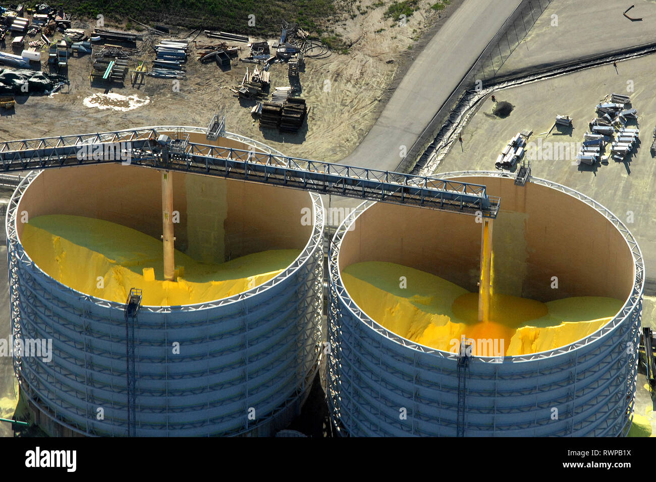 Loading Shell High Resolution Stock Photography and Images - Alamy