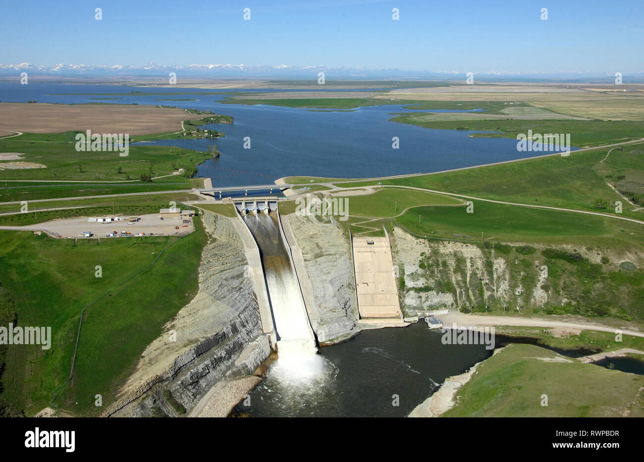 Dam landscapes hi-res stock photography and images - Alamy