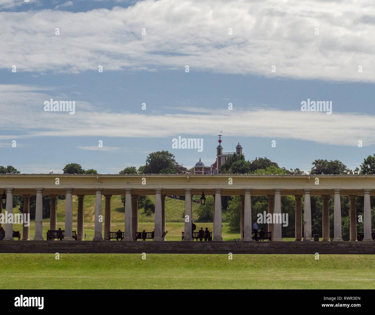 Greenwich observatory and time ball hi-res stock photography and images ...