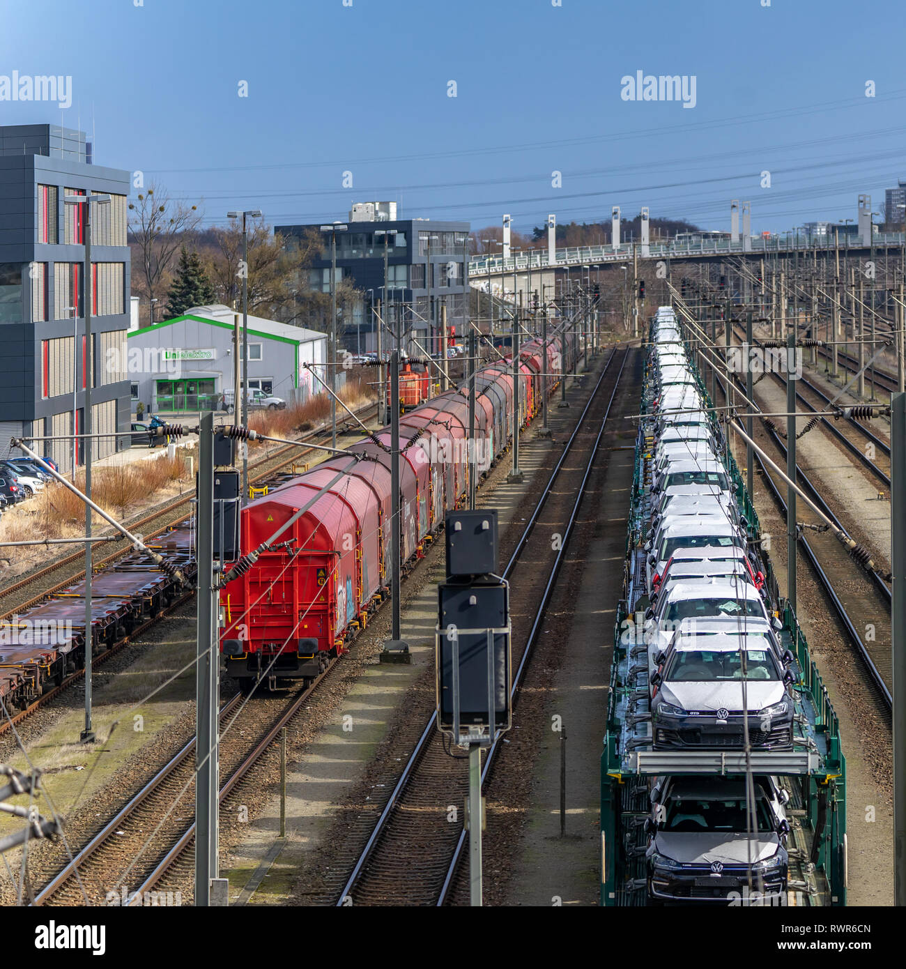 Open freight wagon hi-res stock photography and images - Alamy