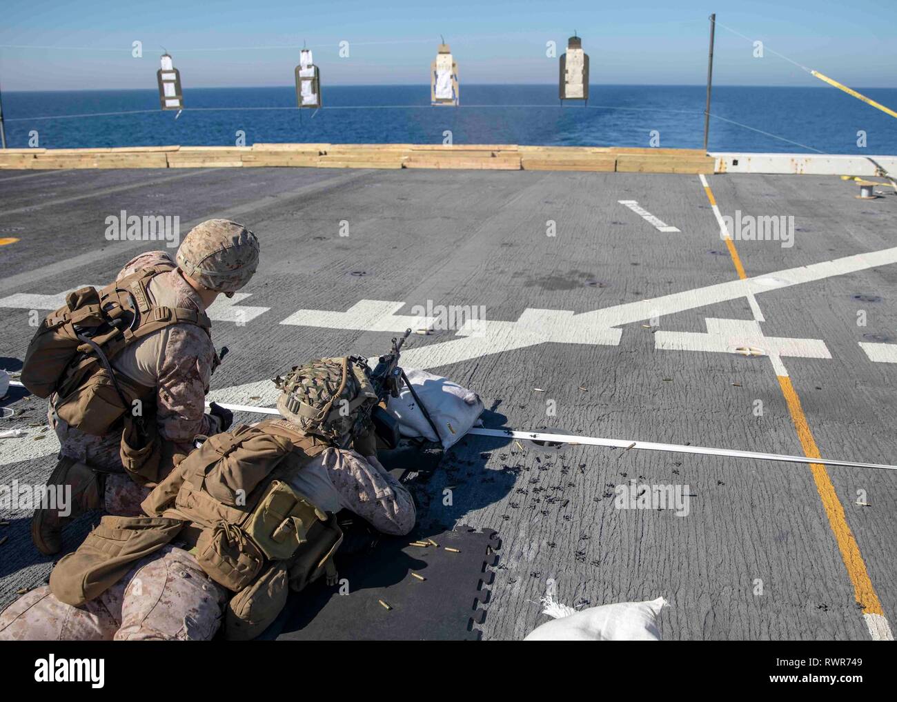 M249 squad automatic weapons hi-res stock photography and images - Alamy