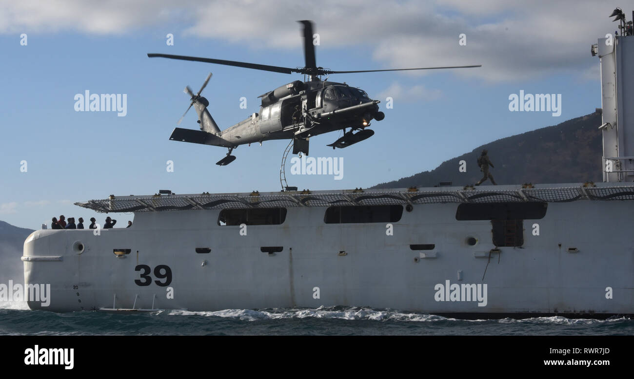 Coast guard cutter alex haley hi-res stock photography and images - Alamy