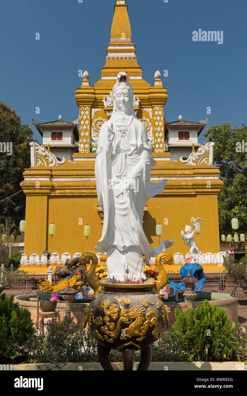 Long an temple hi-res stock photography and images - Alamy