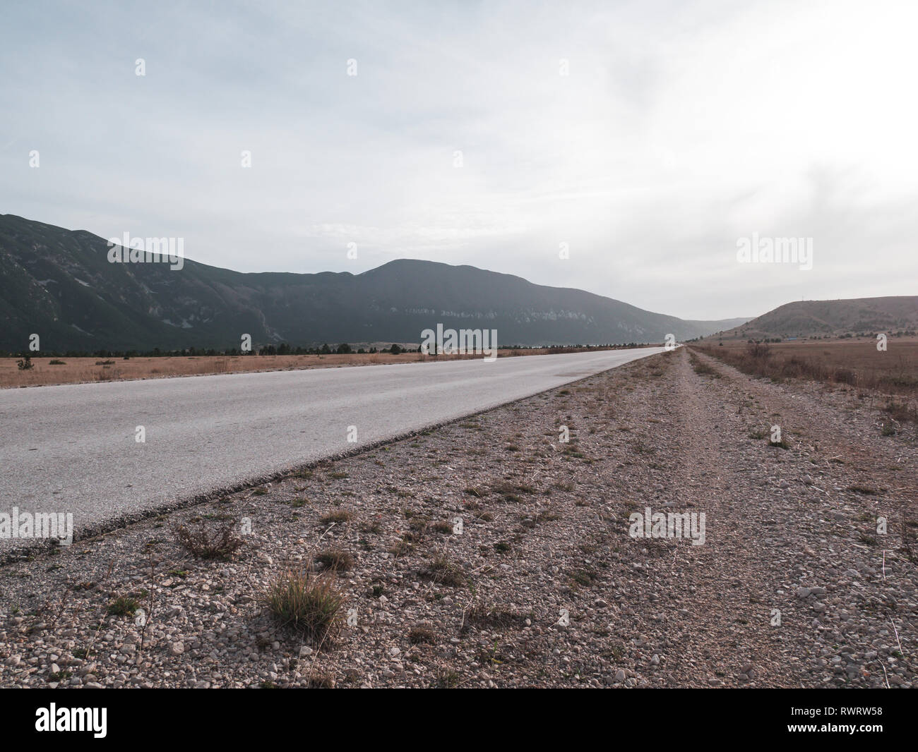 Road low view hi-res stock photography and images - Alamy