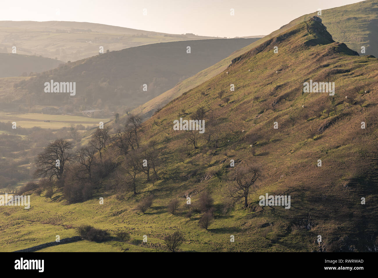 Sunset on Parkhouse Hill and Chrome Hill from Hitter Hill in the Peak ...