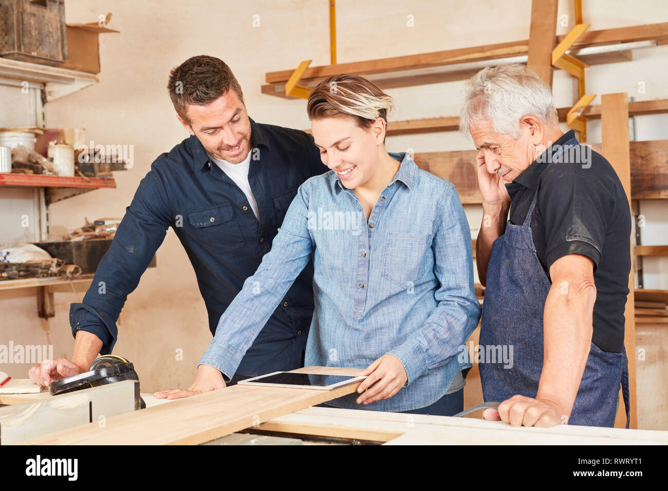 Teamwork communication hi-res stock photography and images - Alamy