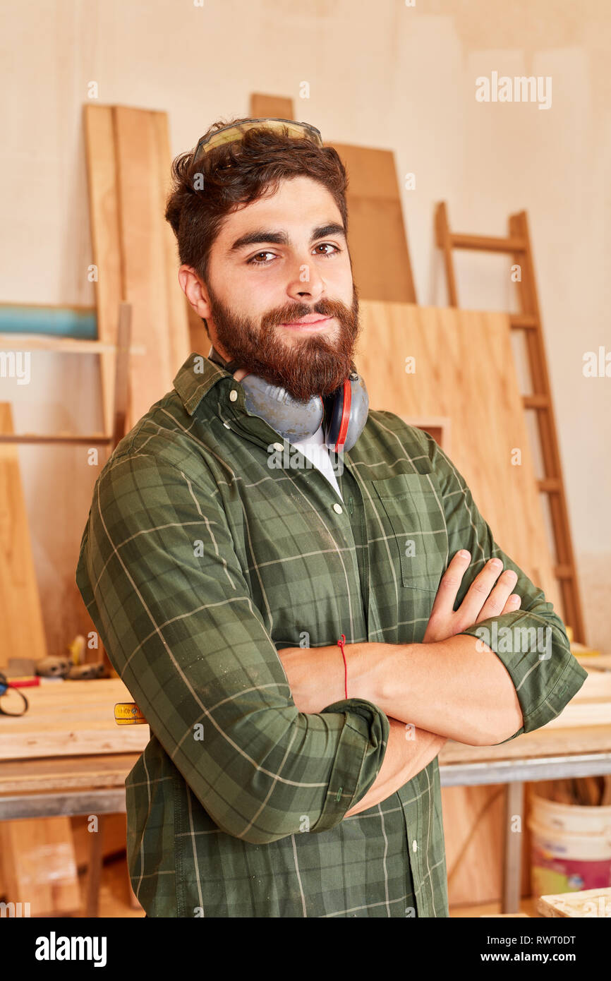Man carpenter hi-res stock photography and images - Alamy