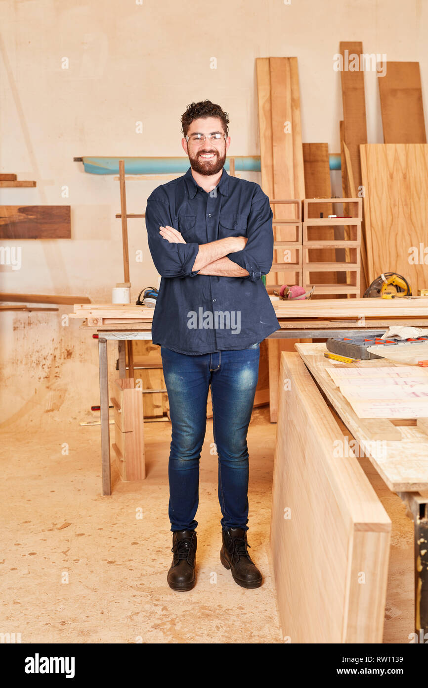 Apprentice joiner hi-res stock photography and images - Alamy