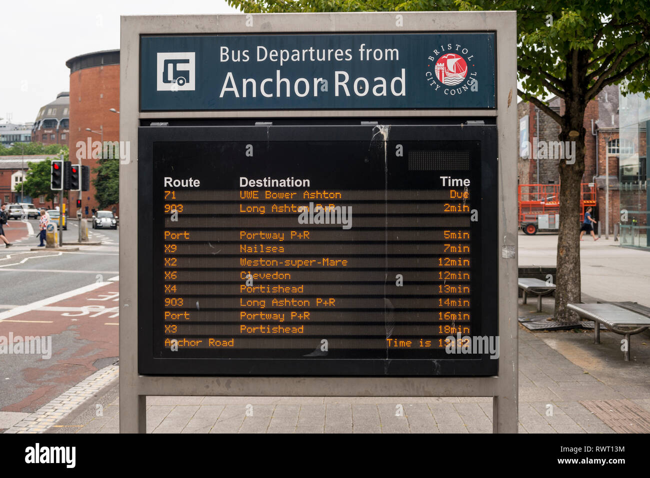 Information board arrivals hi-res stock photography and images - Alamy