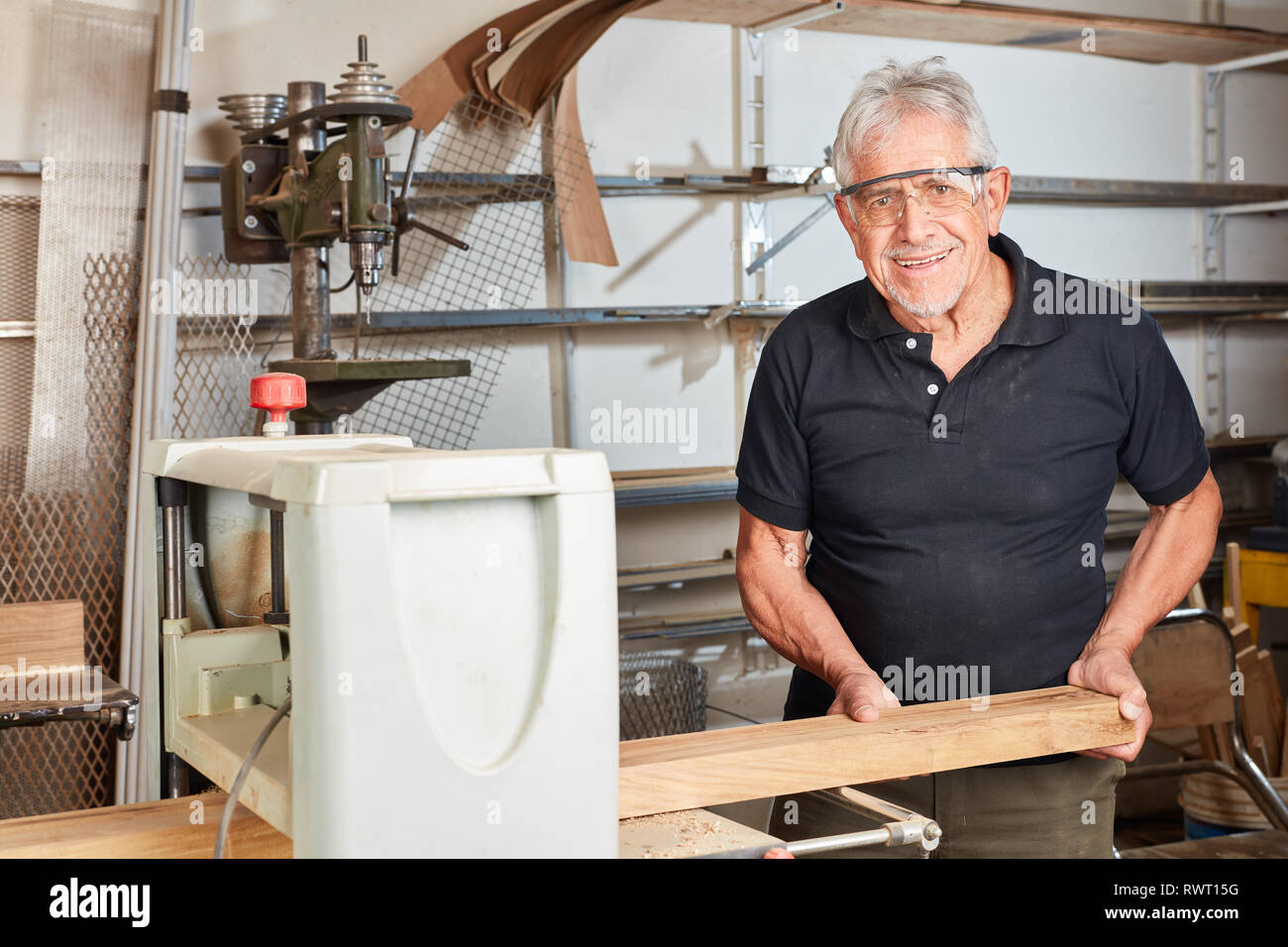 Collar beam hi-res stock photography and images - Alamy