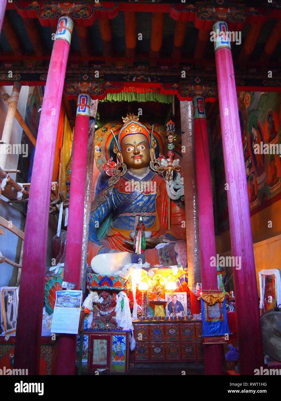 Statue of Guru Rinpoche (Guru Padmasambhava) in Hemis Monastery, near ...