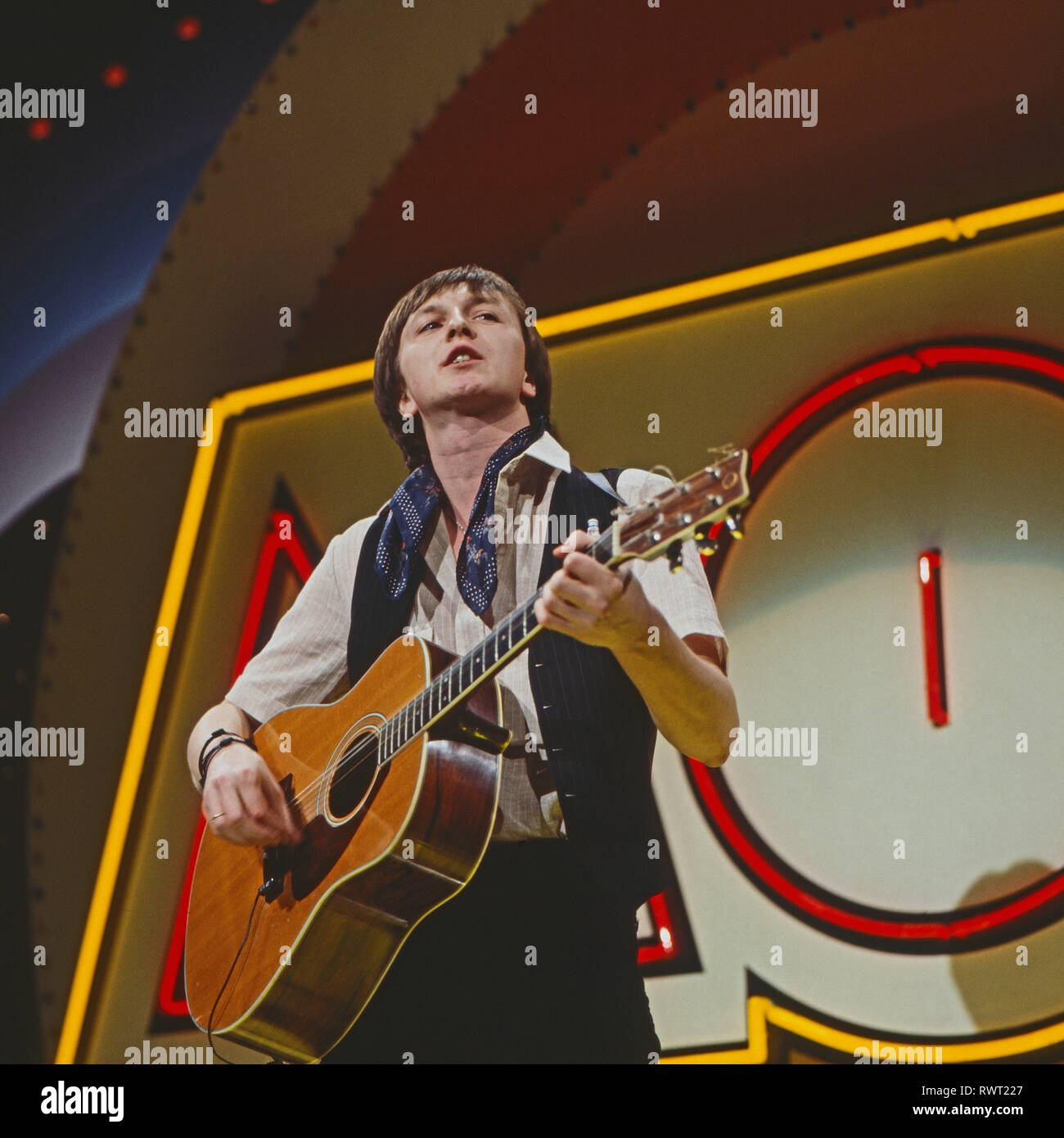 Willy Michl, bayerischer Liedermacher, in München, Deutschland 1980 ...