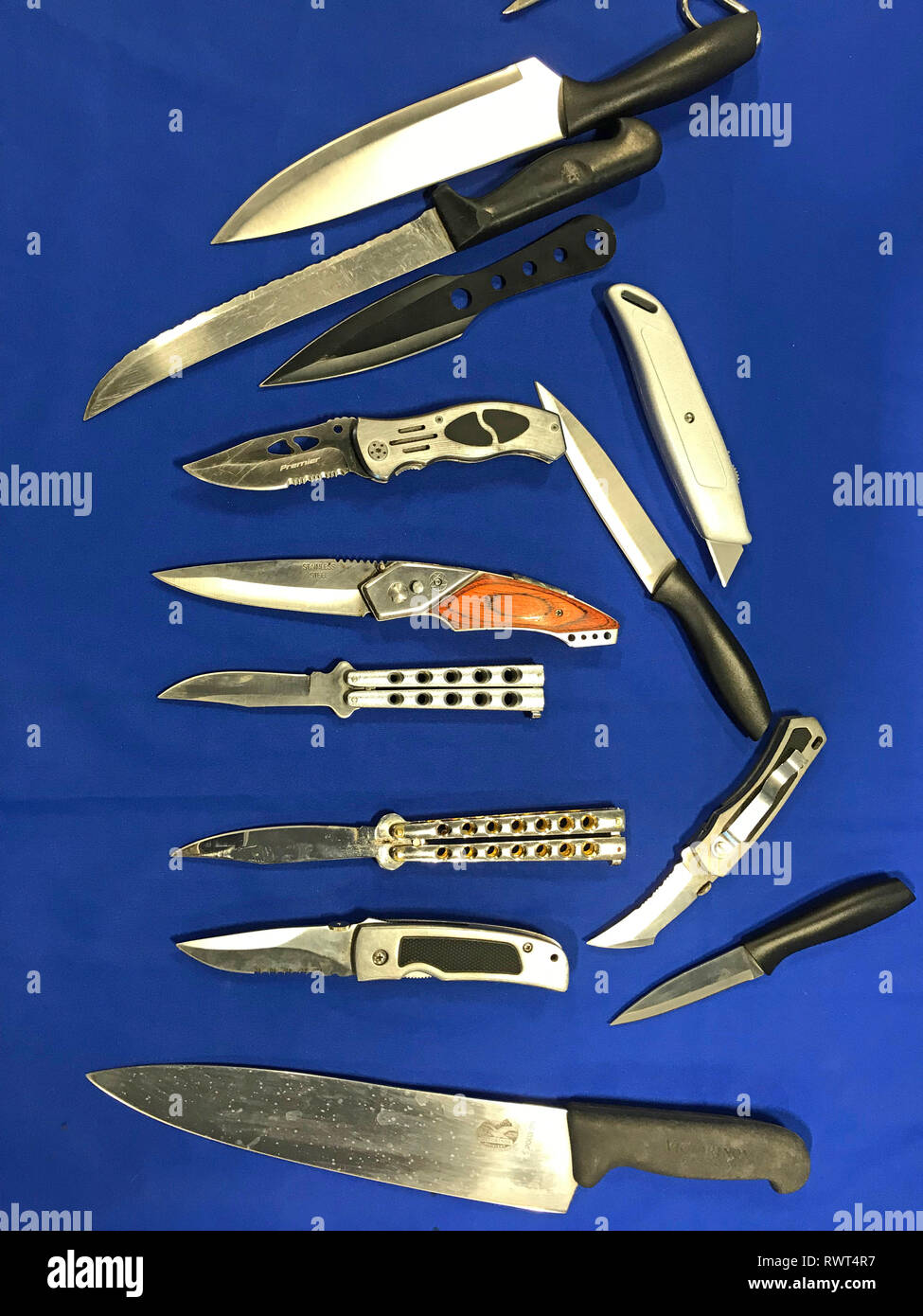Reppic police knives hi-res stock photography and images - Alamy