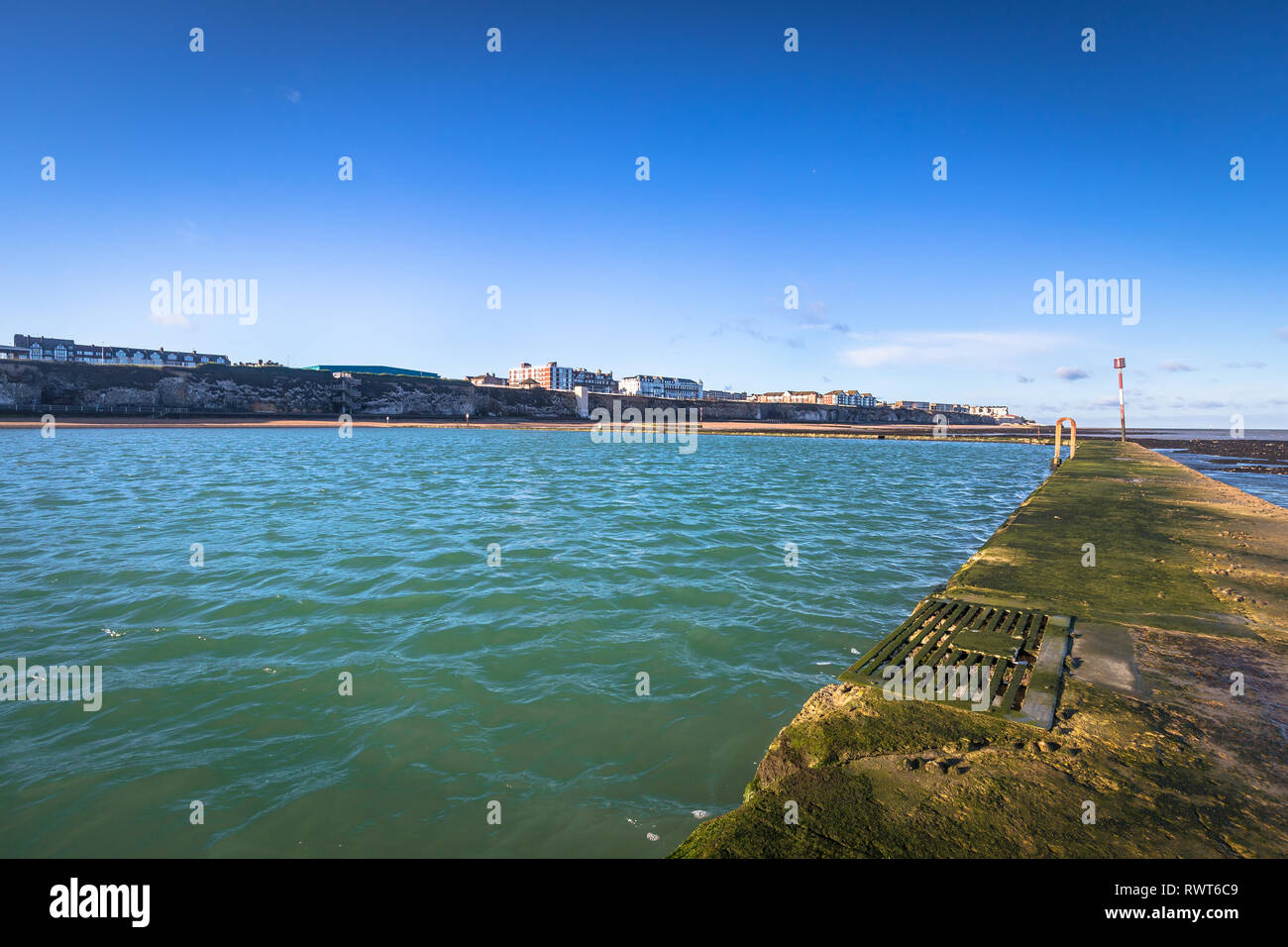 Walpole Bay Tidal Pool Margate Stock Photo - Alamy
