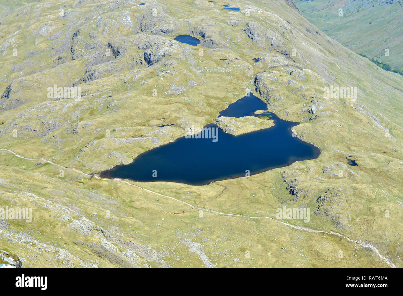 Sprinkling Tarn and Seathwaite Fell paths as viewed from Great End on ...