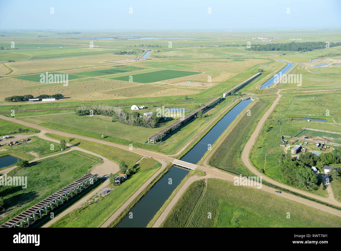 The aquaduct hi-res stock photography and images - Alamy