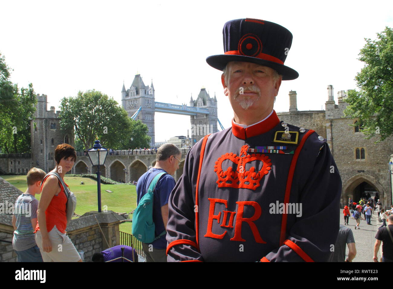 Traditional beefeater man in uniform hi-res stock photography and ...