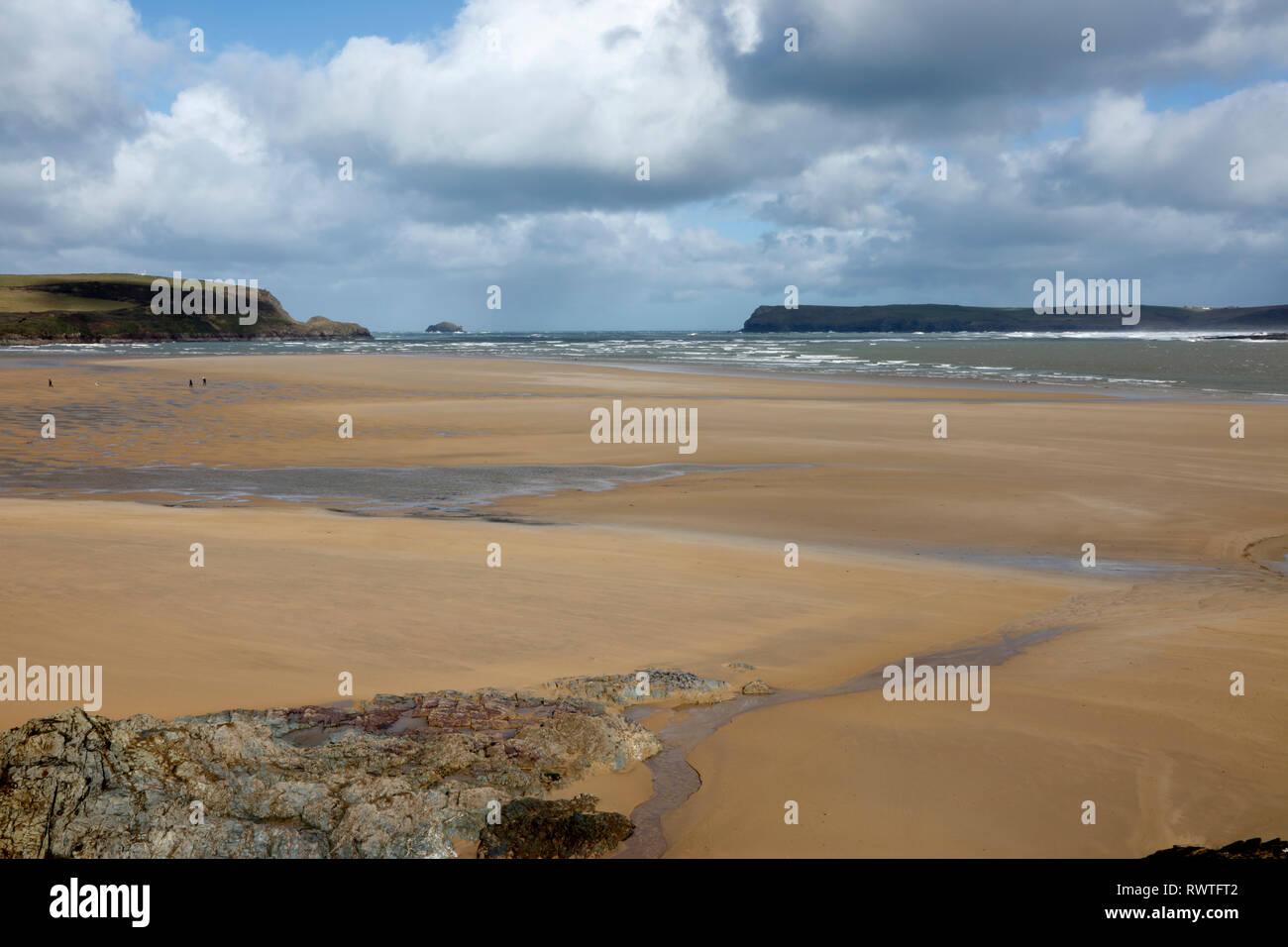View out of the Camel Estuary to Padstow Bay, Stepper Point and Pentire ...