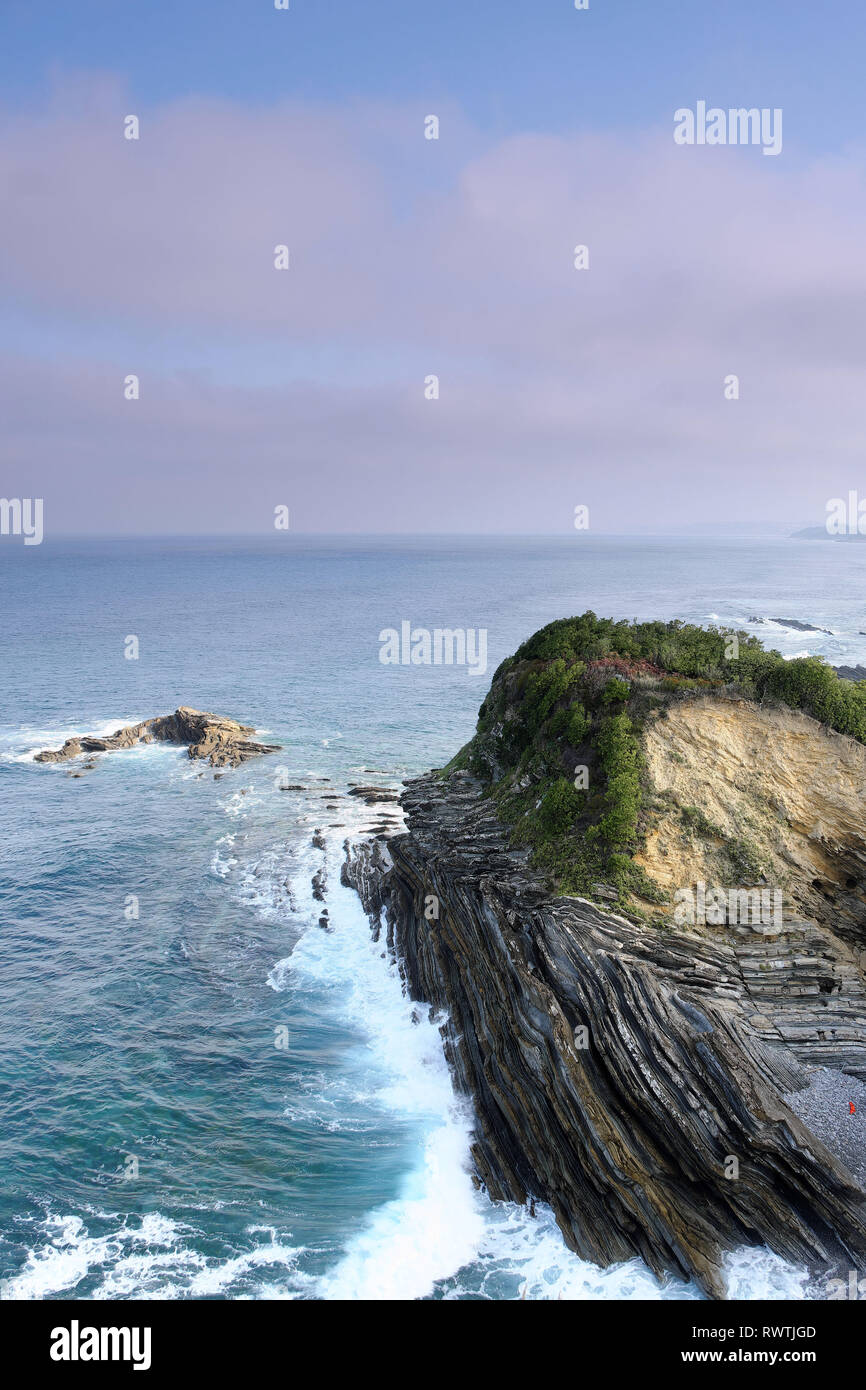 Sedimentary rock layers hi-res stock photography and images - Alamy