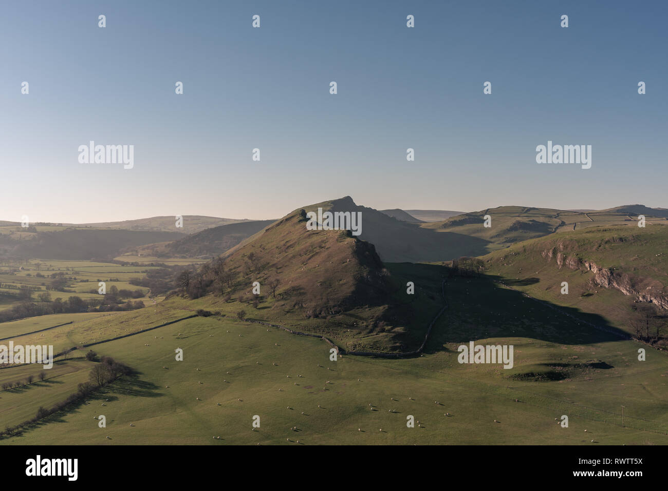 Sunset on Parkhouse Hill and Chrome Hill from Hitter Hill in the Peak ...