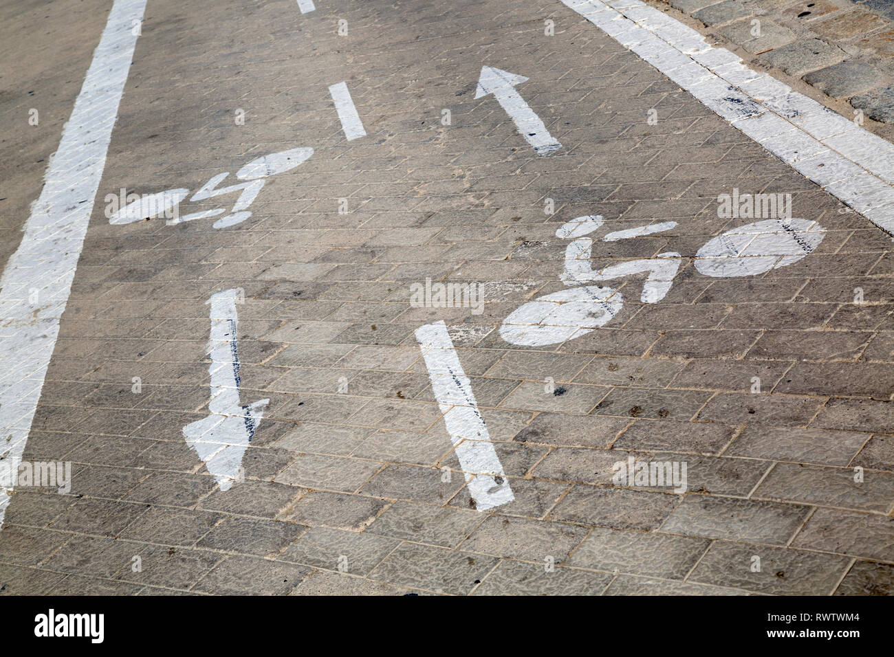 Bike Lane Symbol, Seville, Spain Stock Photo - Alamy