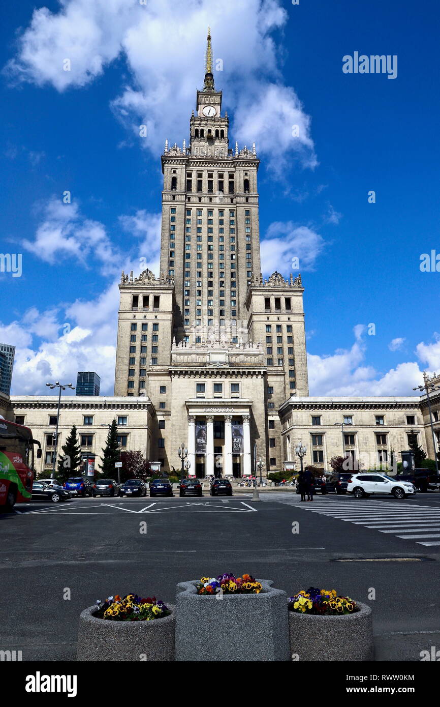 Warszawa palace hi-res stock photography and images - Alamy
