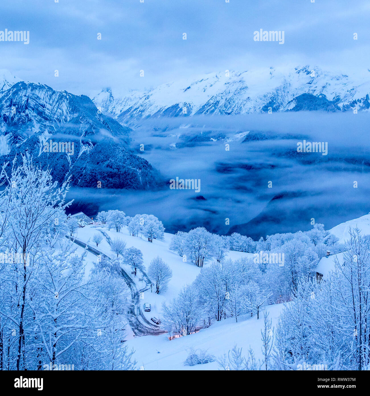 Snowscape from above hi-res stock photography and images - Alamy