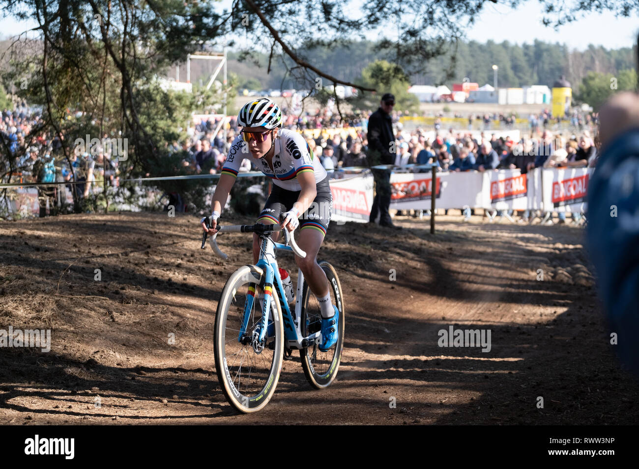 Cross bikes hi-res stock photography and images - Alamy