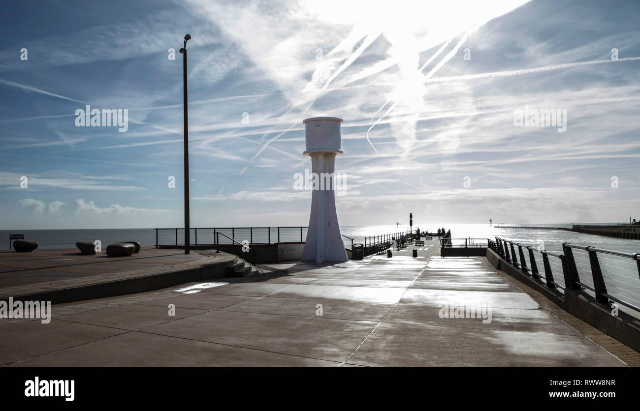 Littlehampton seafront hi-res stock photography and images - Alamy