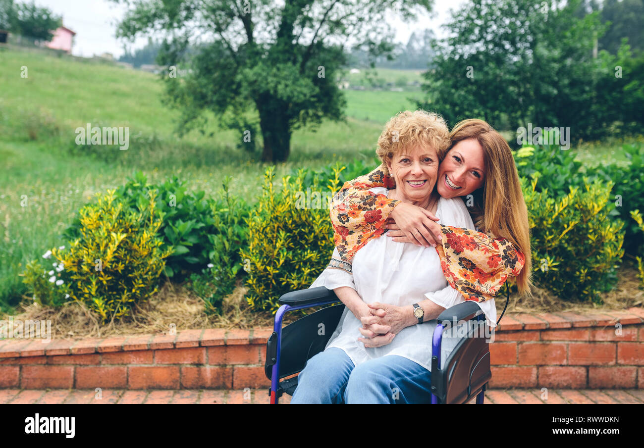 Mother daughter granddaughter hi-res stock photography and images - Alamy