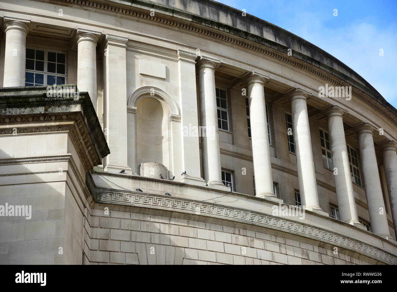 Manchester city centre libraries hi-res stock photography and images ...