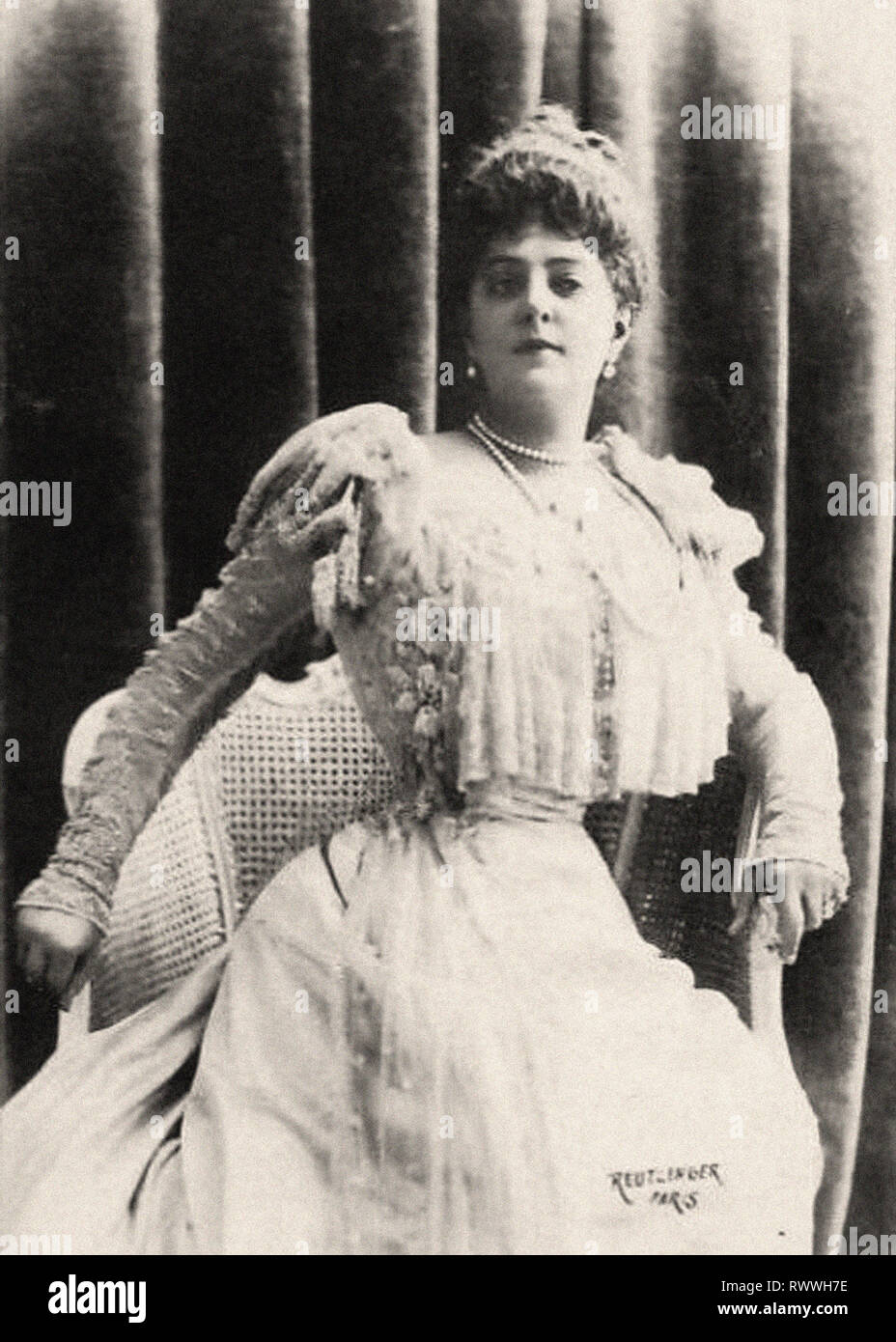 Magnier hi-res stock photography and images - Alamy