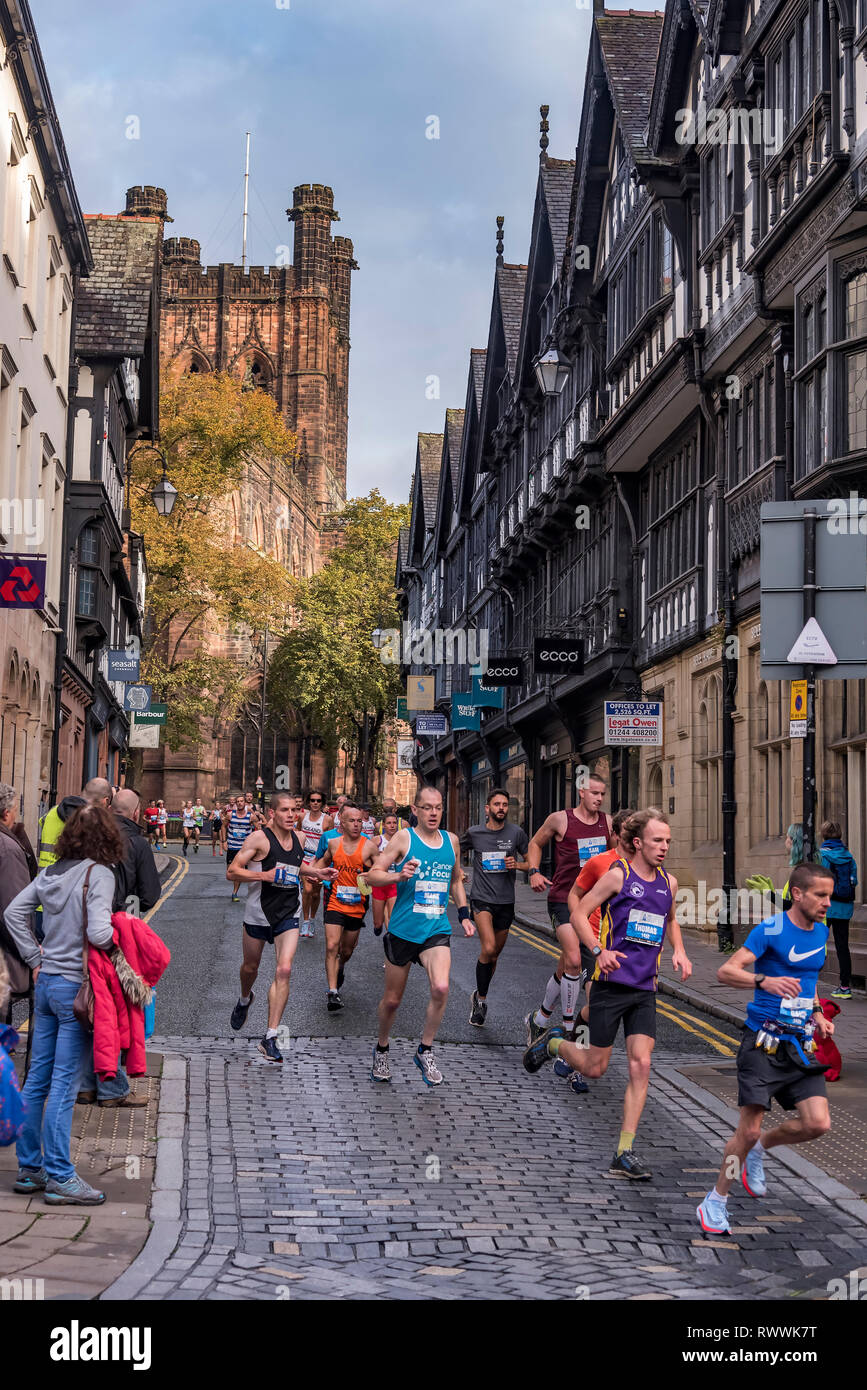 Chester marathon hi-res stock photography and images - Alamy